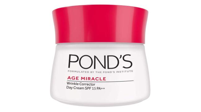 Olay Total Effects vs. Pond's Age Miracle vs. L'Oreal Revitalift: Which ...