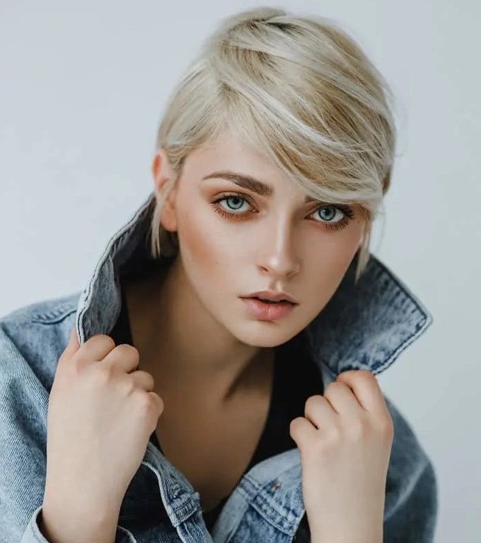 20 Popular Hair Color Ideas for Short Hair Fair Skin Trending in 2025 ...