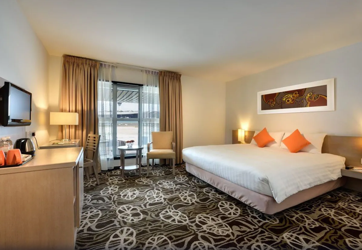 2025马来西亚吉隆坡机场转机过夜攻略（最新规定+转机流程+休息室/酒店/餐厅/免税店+地图+防疫政策+常见问题） - Extrabux