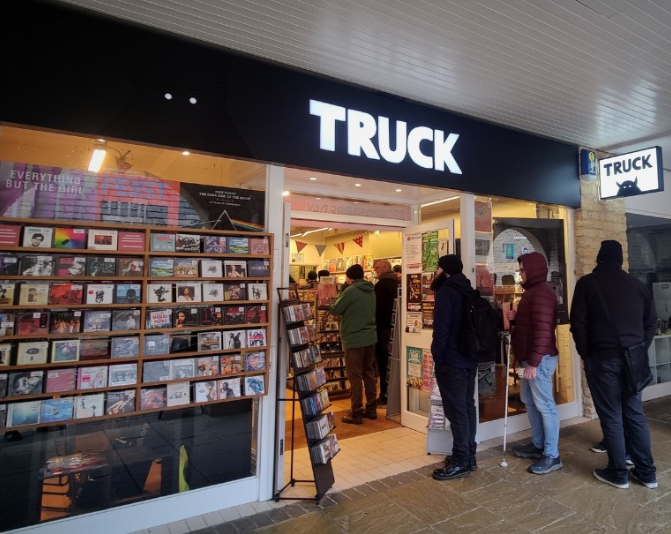 13个英国购买CD、专辑、黑胶唱片等影音制品网站推荐 - 伦敦必逛唱片店盘点！ - Extrabux