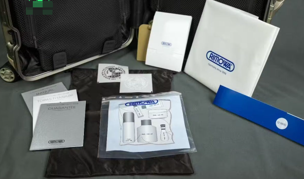 Rimowa Luggage Real vs. Fake Guide 2024: How Can I Tell If It Is Real ...