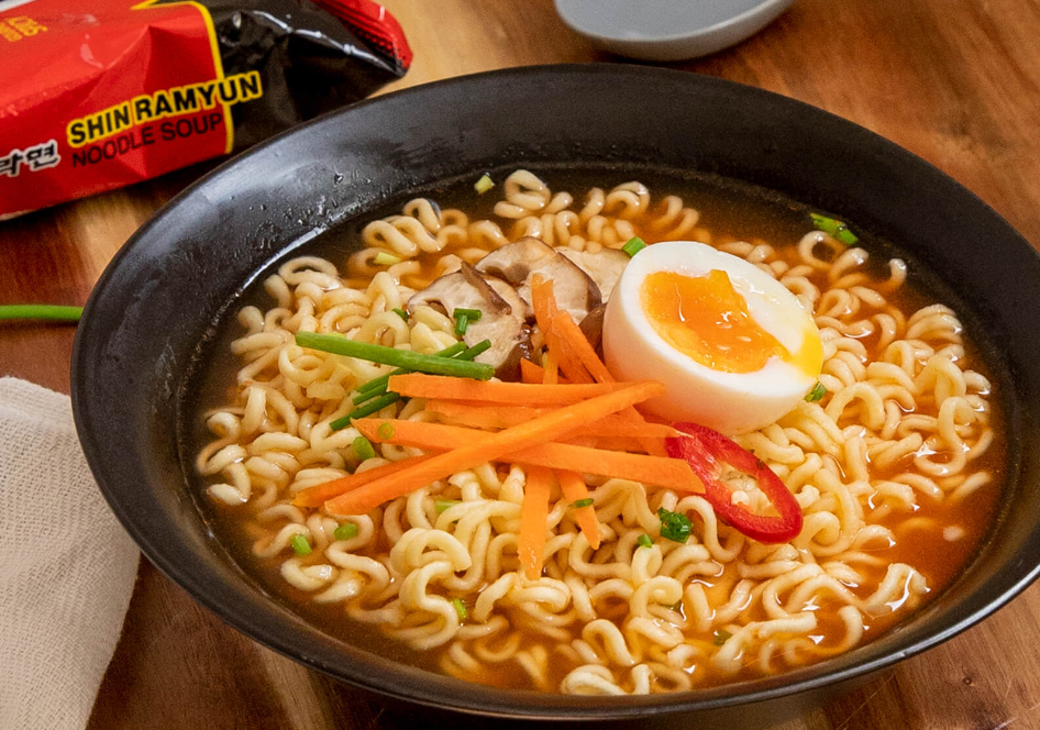 Shin Ramyun Red vs. Black vs. Gold vs. Neoguri: Differences and Reviews ...