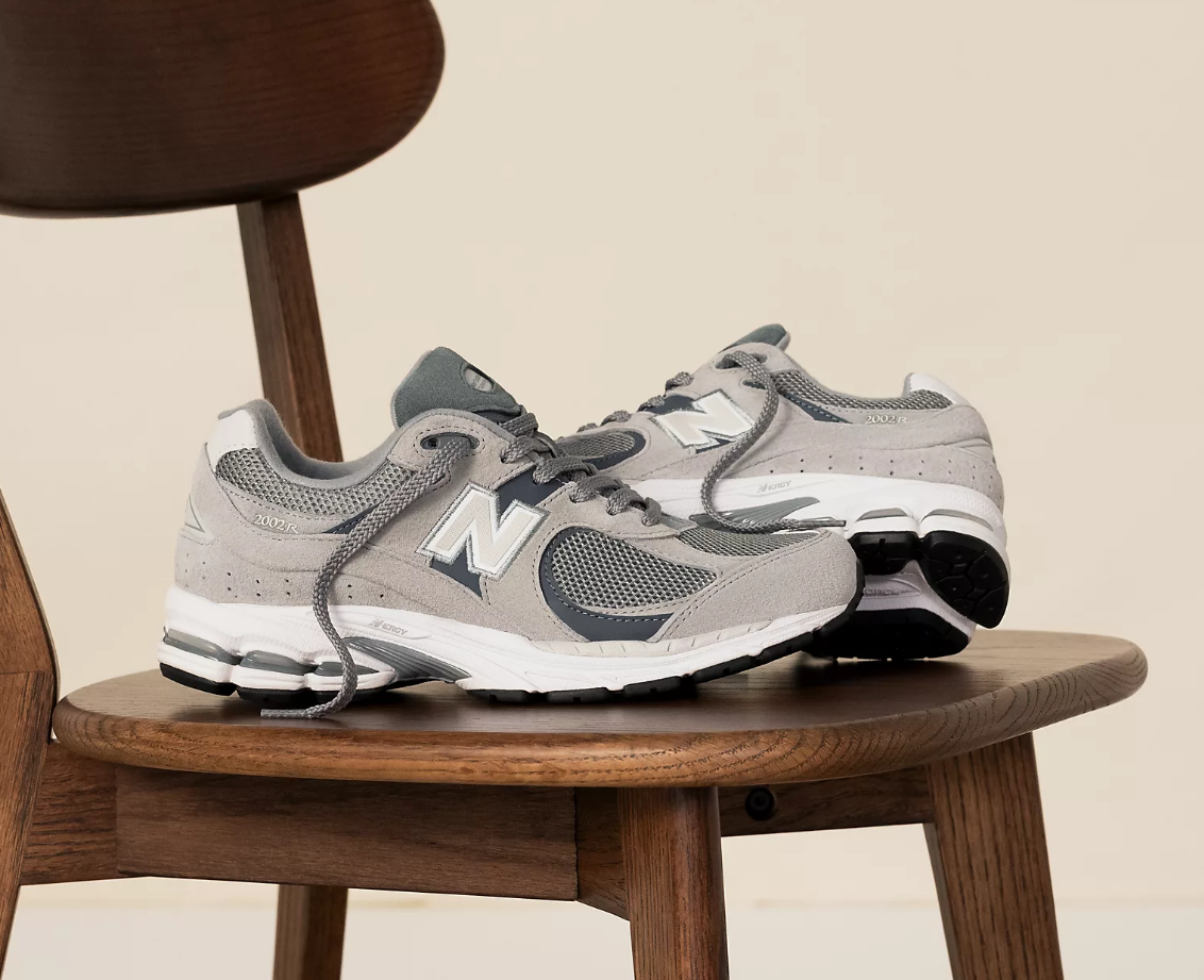 New Balance 2002 vs. 2002R vs. 993 vs. 990v6: Differences and Reviews 2025 - Extrabux