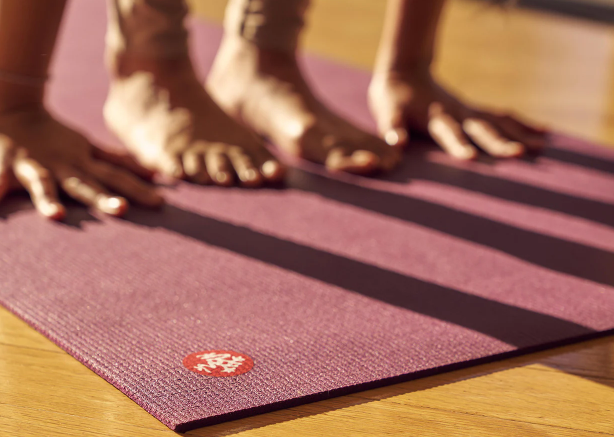 Manduka PRO vs. PROlite vs. eKO vs. GRP Yoga Mats: Differences and ...