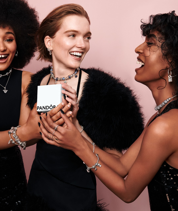 Gnoce vs. Pandora vs. Brighton vs. Swarovski: Which Brand is the Best ...